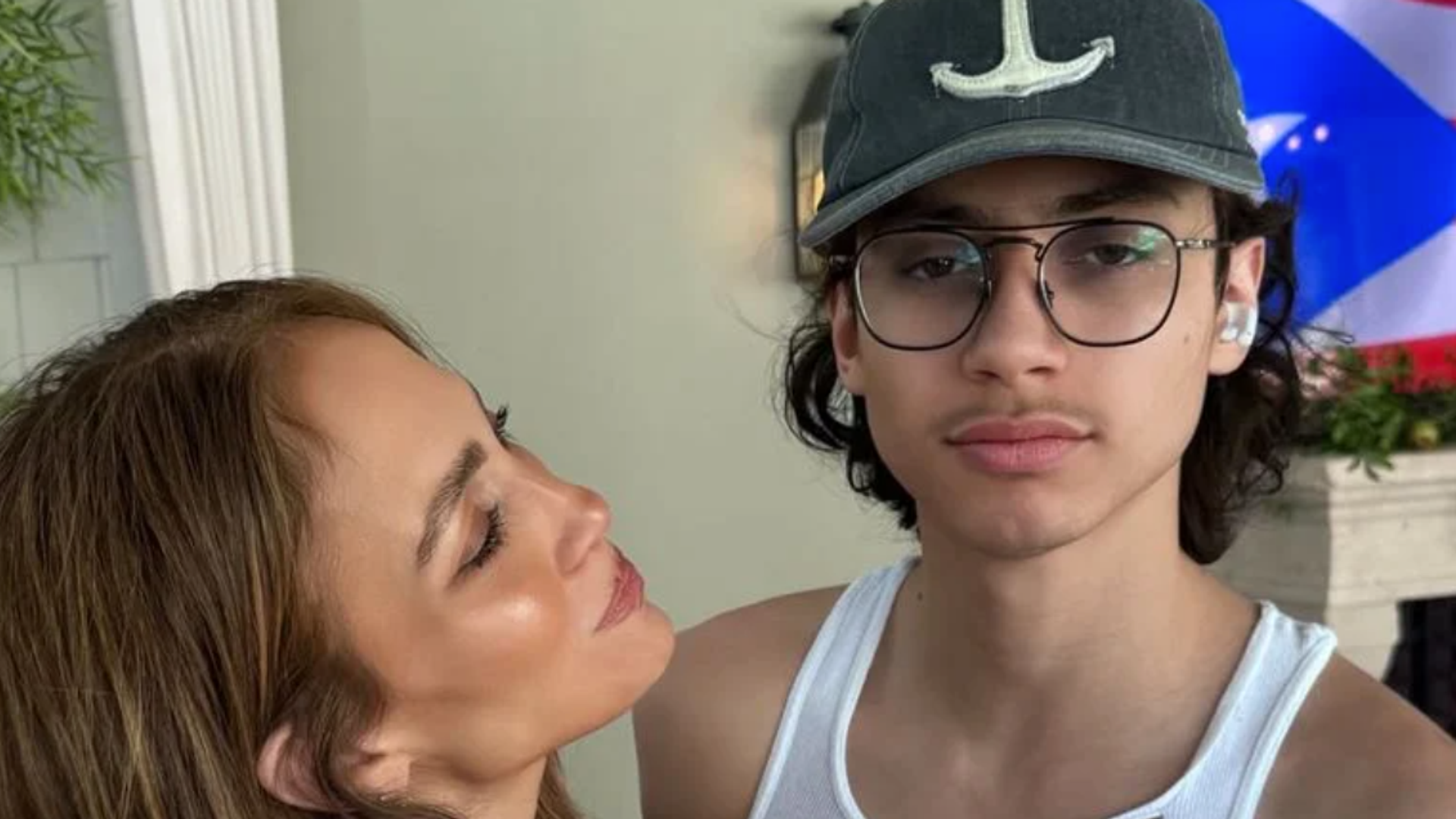 Jennifer Lopez shares sweet moments with her kids before they head to ...