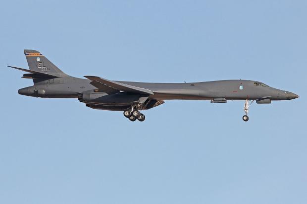 Supersonic US bomber spotted flying over Dorset