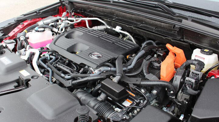 2026 Lexus NX 450h+: 3 pros and 2 cons