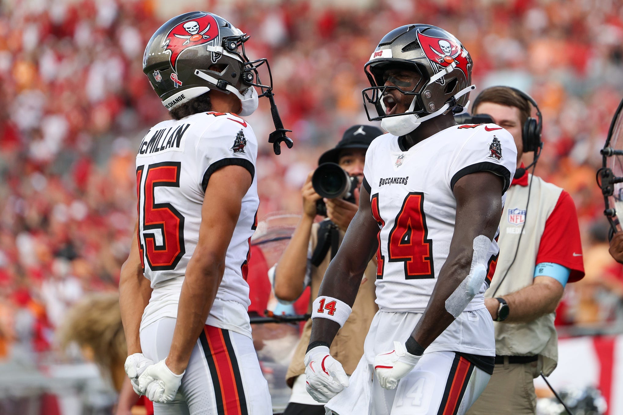 Jalen McMillan says Chris Godwin Jr. is leading the Buccaneers WR room