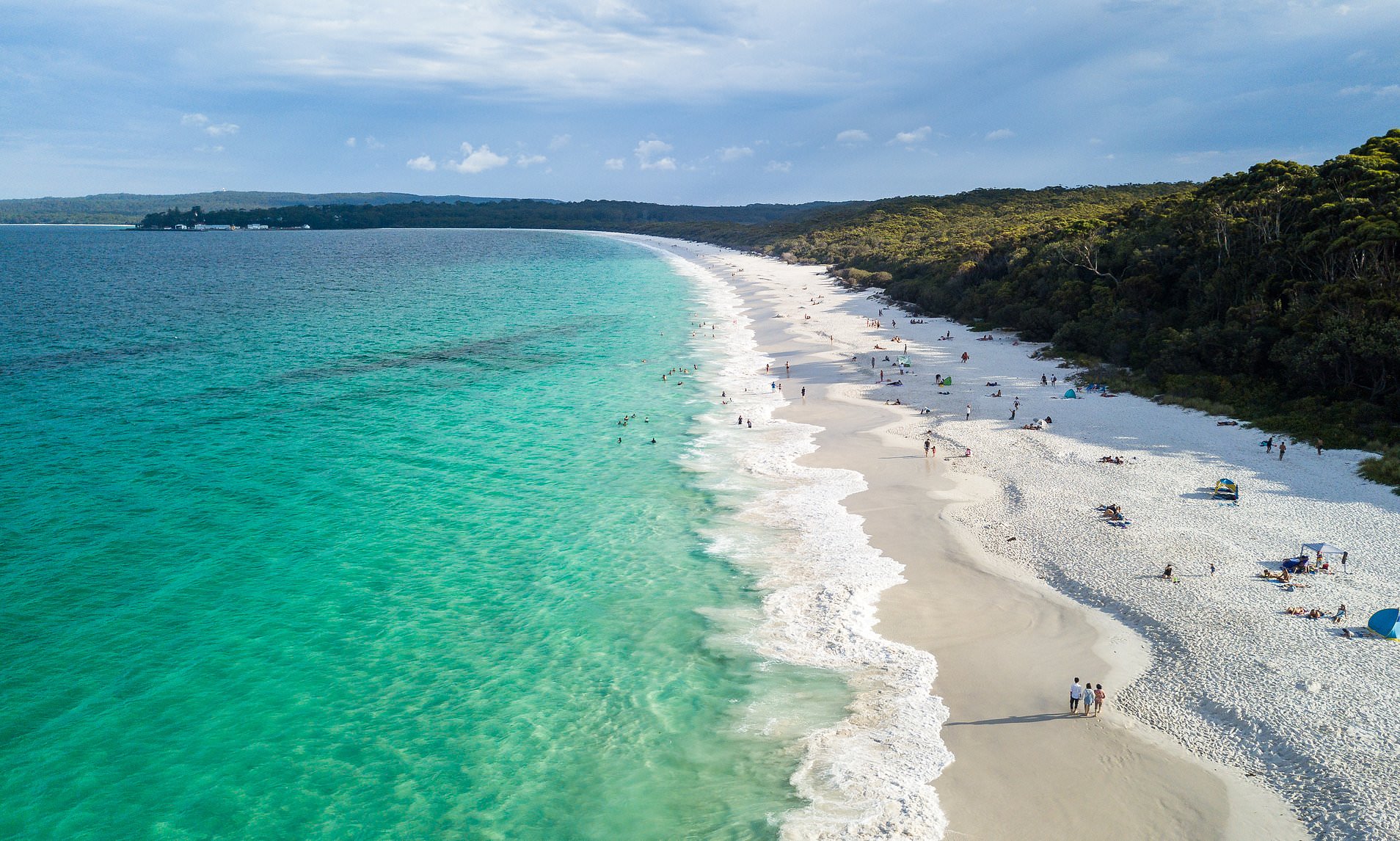 Tragedy as Aussie surfer, 43, dies after he and his mate were pulled ...