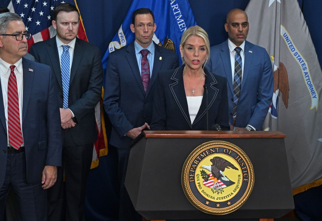 What is thyroid cancer? Signs and survival rates of Pam Bondi’s diagnosis
