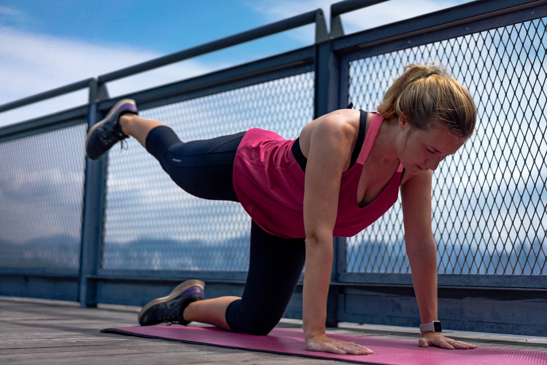10 low-impact exercises for strengthening your core at home