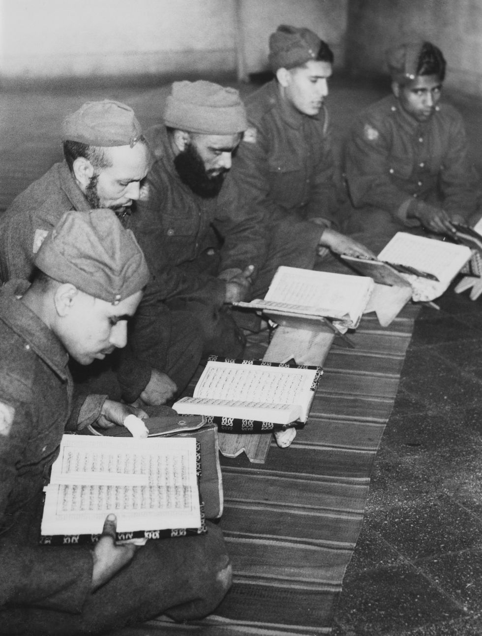 Labour unveils plan to build £1million war memorial in tribute to ...