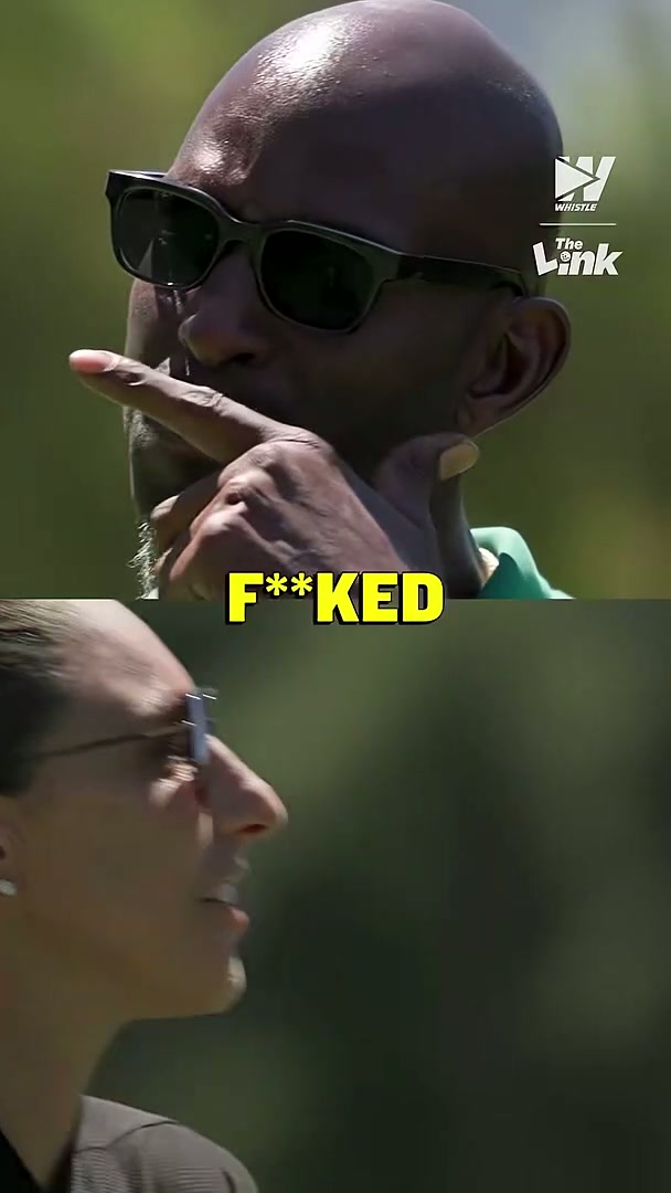 Kevin Garnett Giving Diana Tarausi Her Flowers