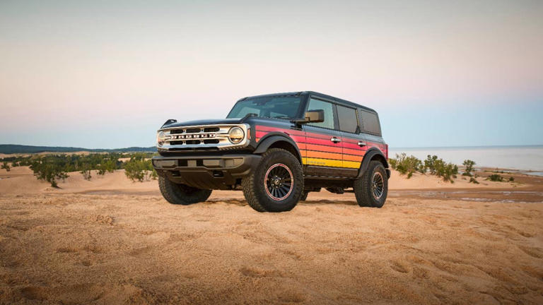 Ford recalls over 16,000 Broncos for dangerous roof issues affecting ...