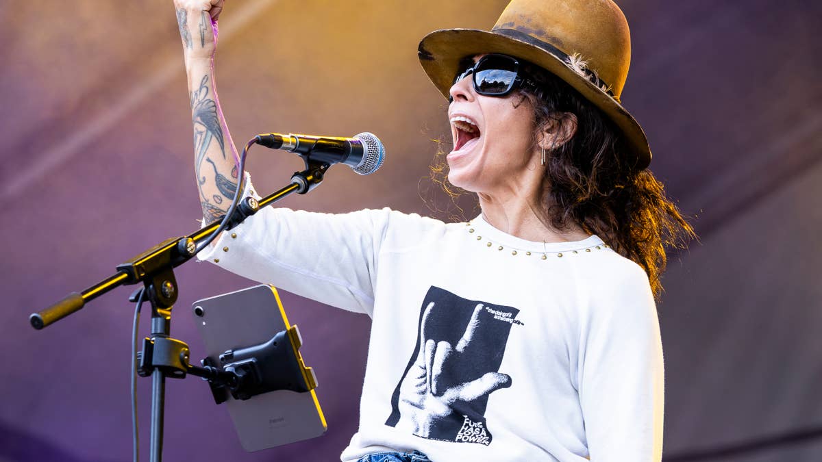 Linda Perry reveals she wrote Pink's 'Get the Party Started' as a joke ...
