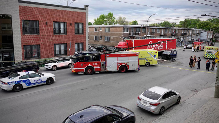 Driver of stolen vehicle dead after crashing in Montreal's Mercier ...