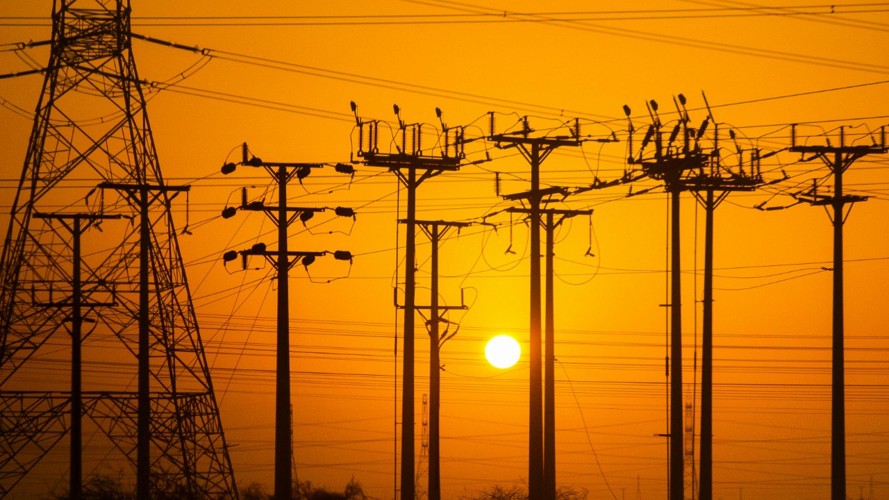 A six-state heat wave just pushed Memorial Day power demand past ...