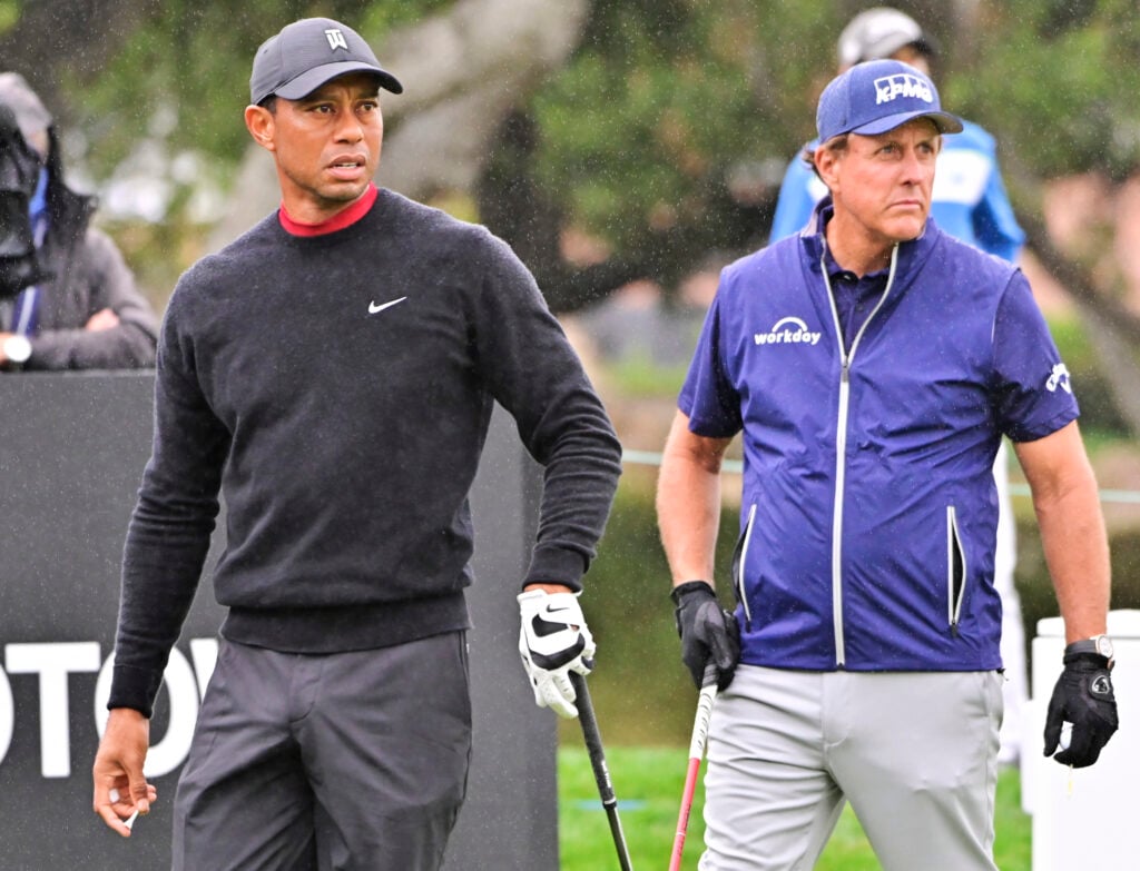 Phil Mickelson and Tiger Woods make opposite Open Championship decisions