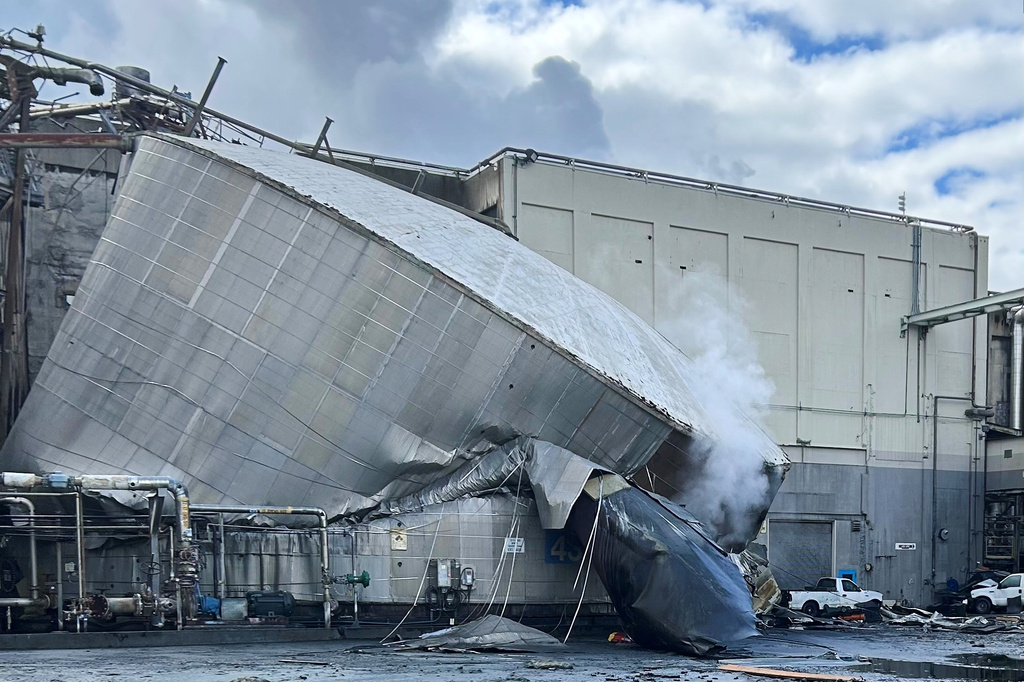 No hope of finding survivors of Washington paper mill tank implosion ...
