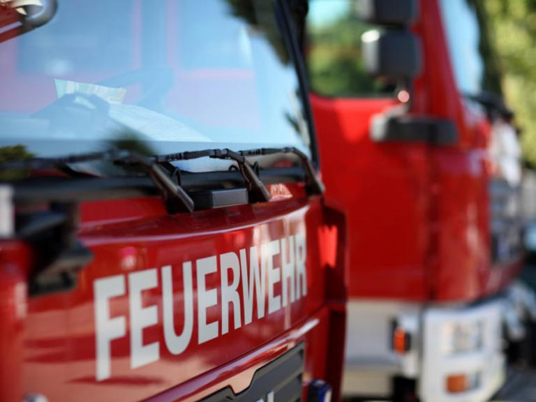 Polizei-News Bonn, 27.05.26: Brand in Müllpresse führt zu ...
