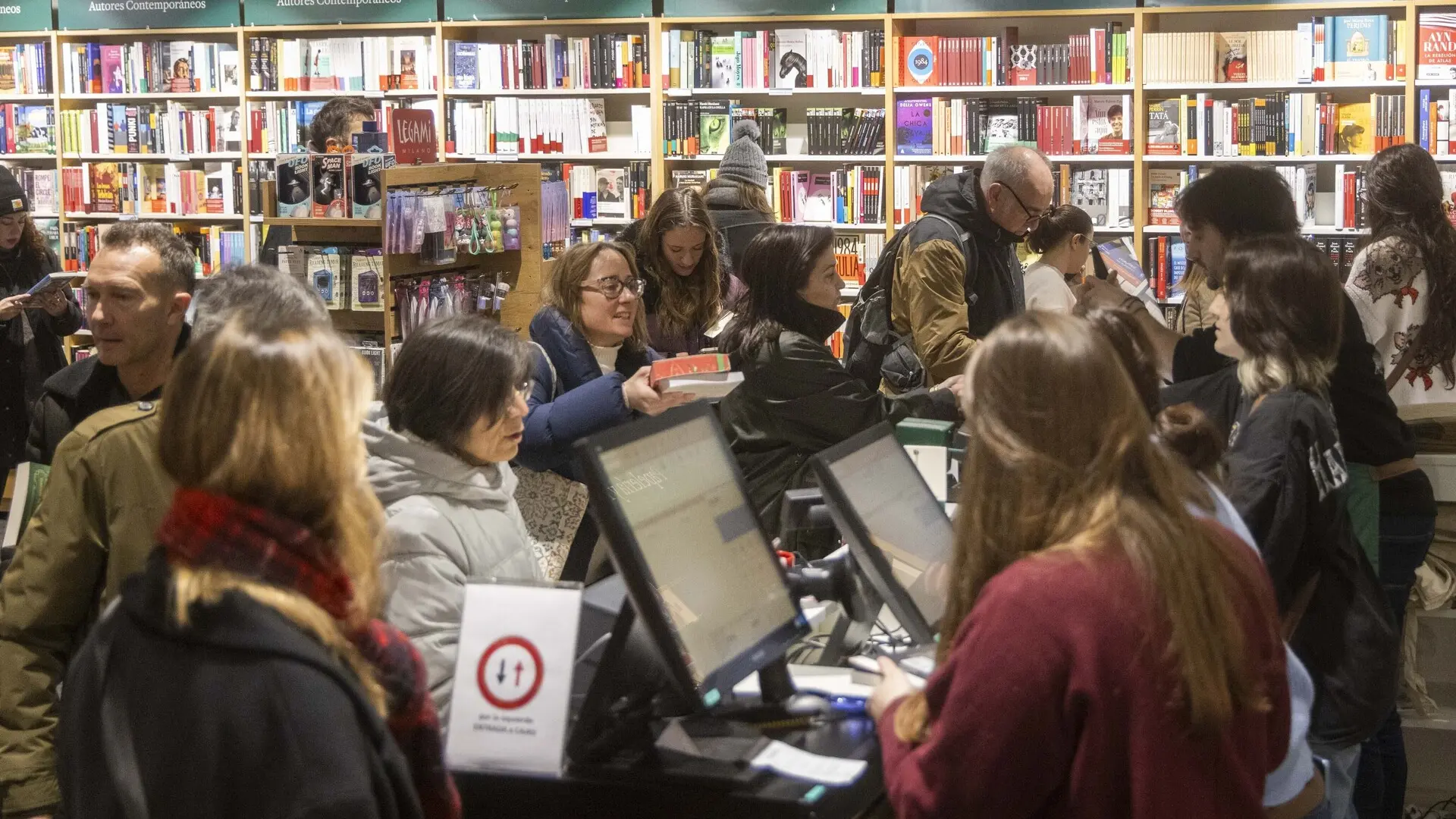 La DGA aprueba un convenio que permite el acceso de librerías al ...