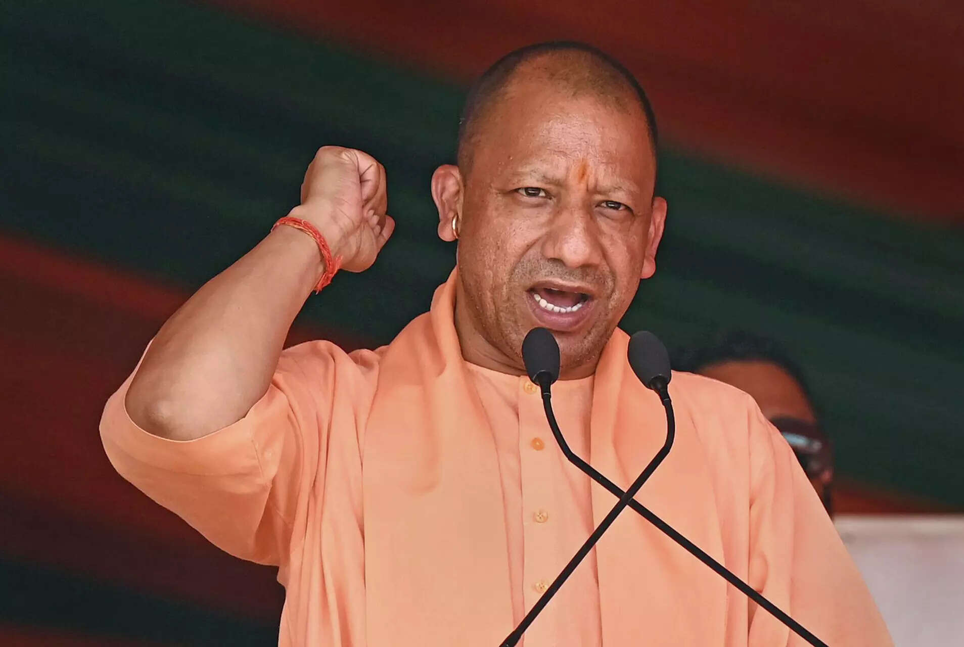 110 electric buses to connect Jewar airport; UP CM reviews expressway ...