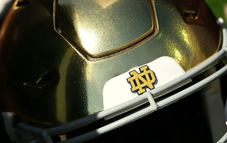Top 2027 EDGE rusher Jackson Vaughn commits to Notre Dame