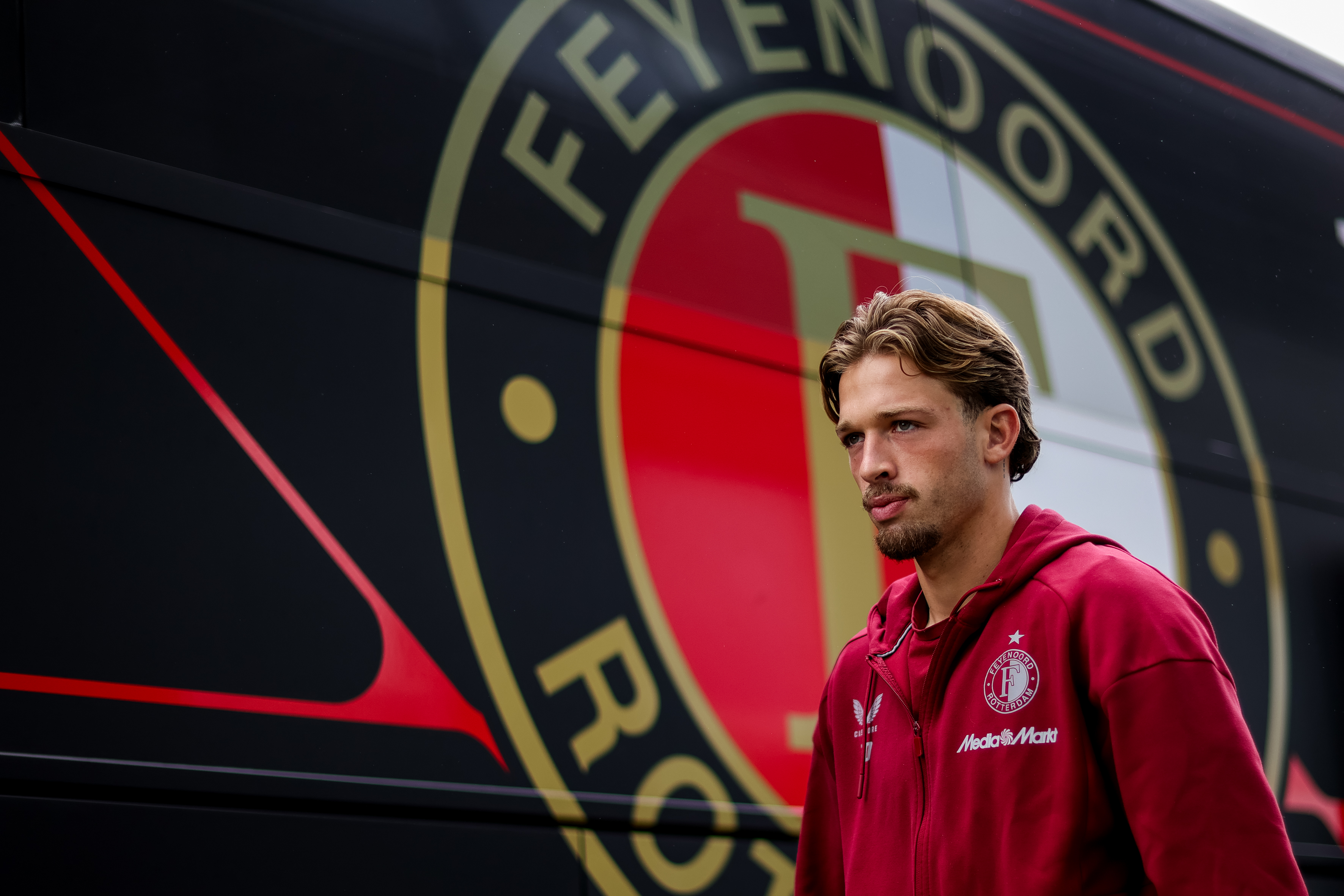 Middenvelderskwestie voor Koeman: 'Had Smit en Valente het liefst ...