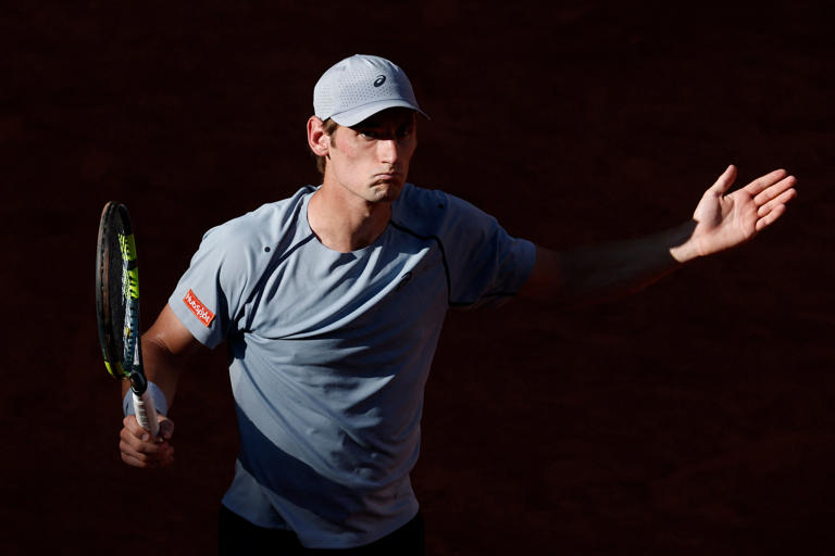 ‘Relieved’ Djokovic books French Open blockbuster after battling heat