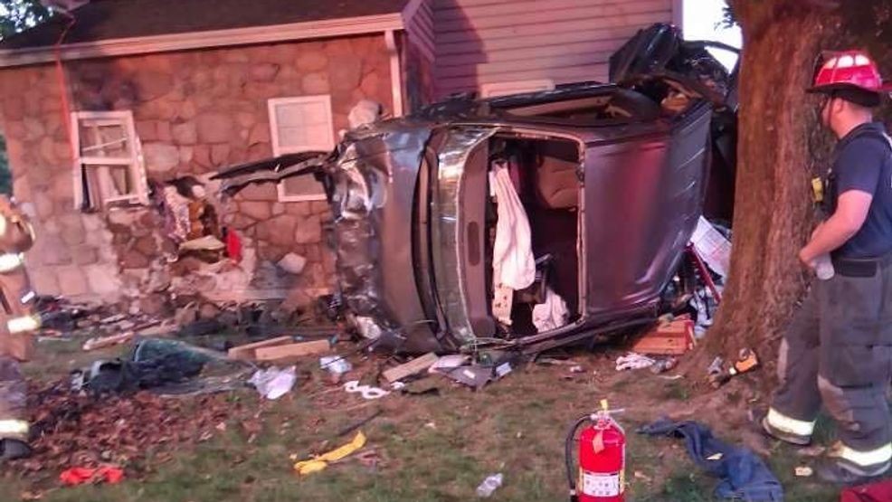 Speeding car crashes into tree, injures baby girl after overturning ...