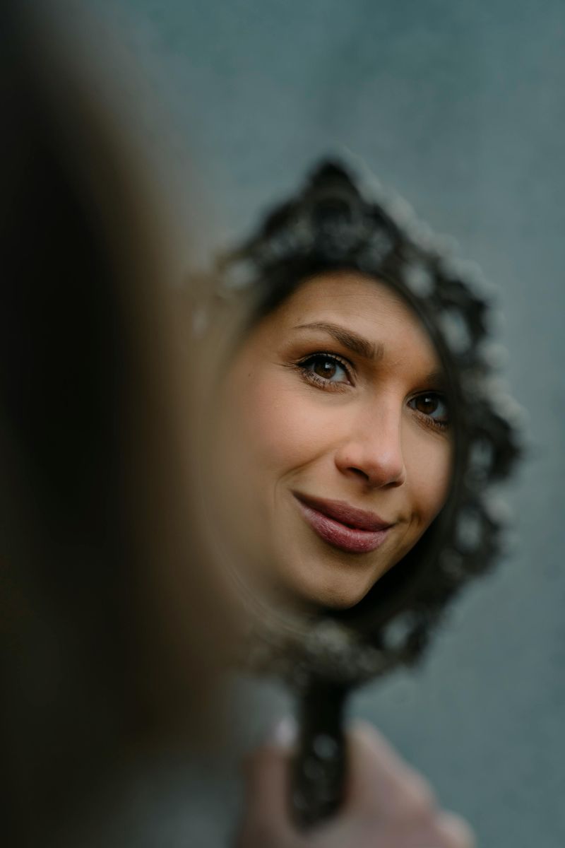 If narcissists dislike you, you probably possess these 13 uncommon traits