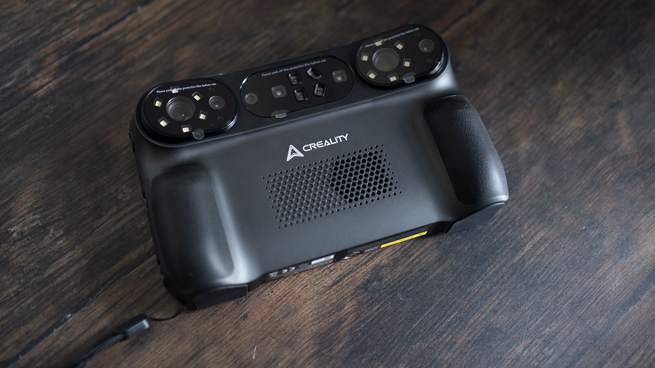 This compact, portable 3D scanner takes everything in its stride!