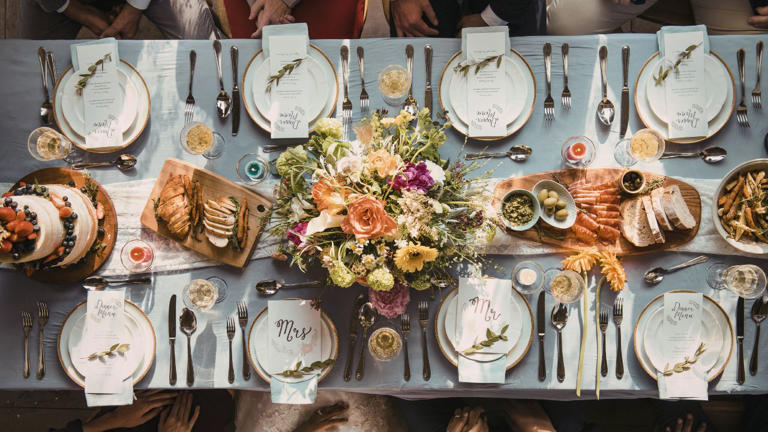 My girlfriend invited me as her wedding plus-one, then said I owed $150 ...