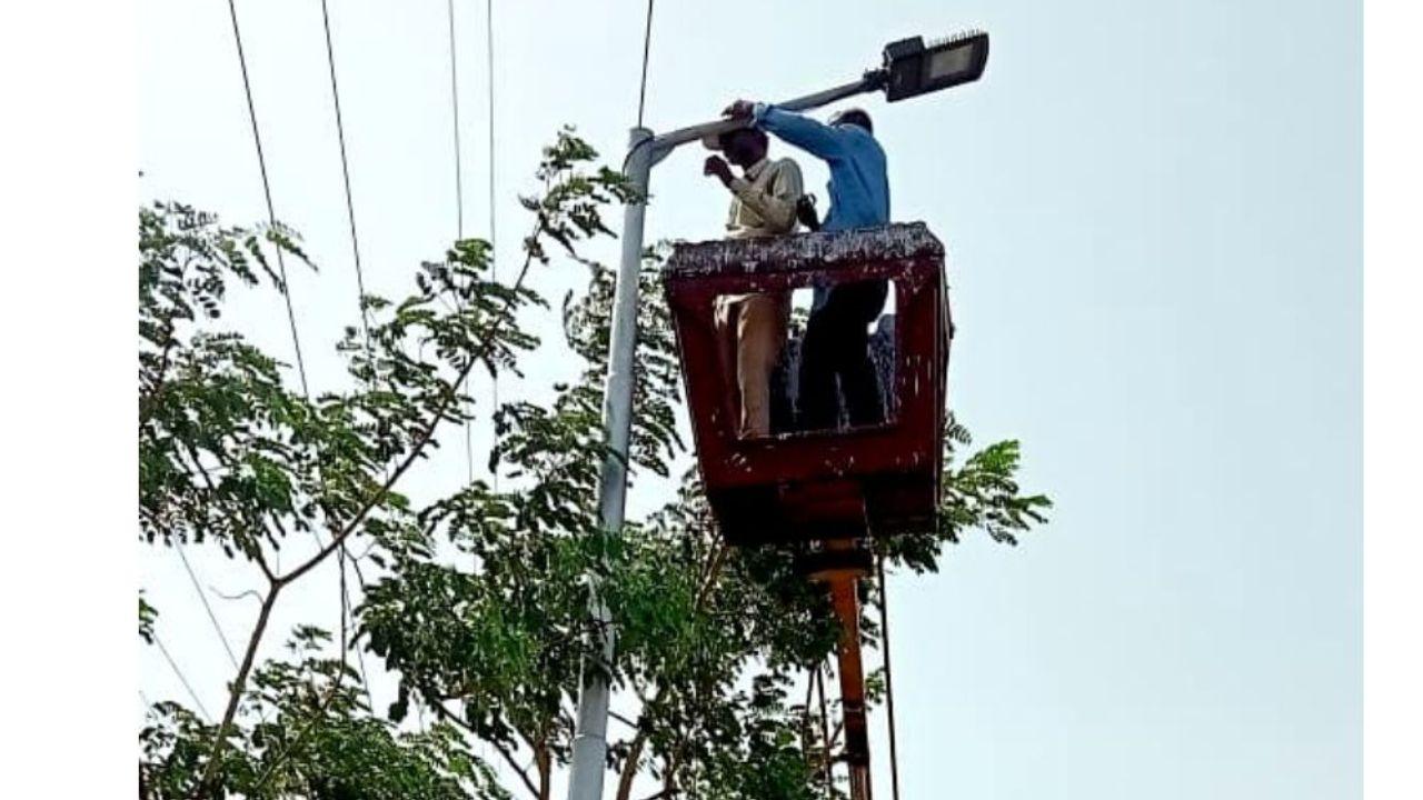 KDMC ramps up monsoon safety measures with streetlight pole replacement ...