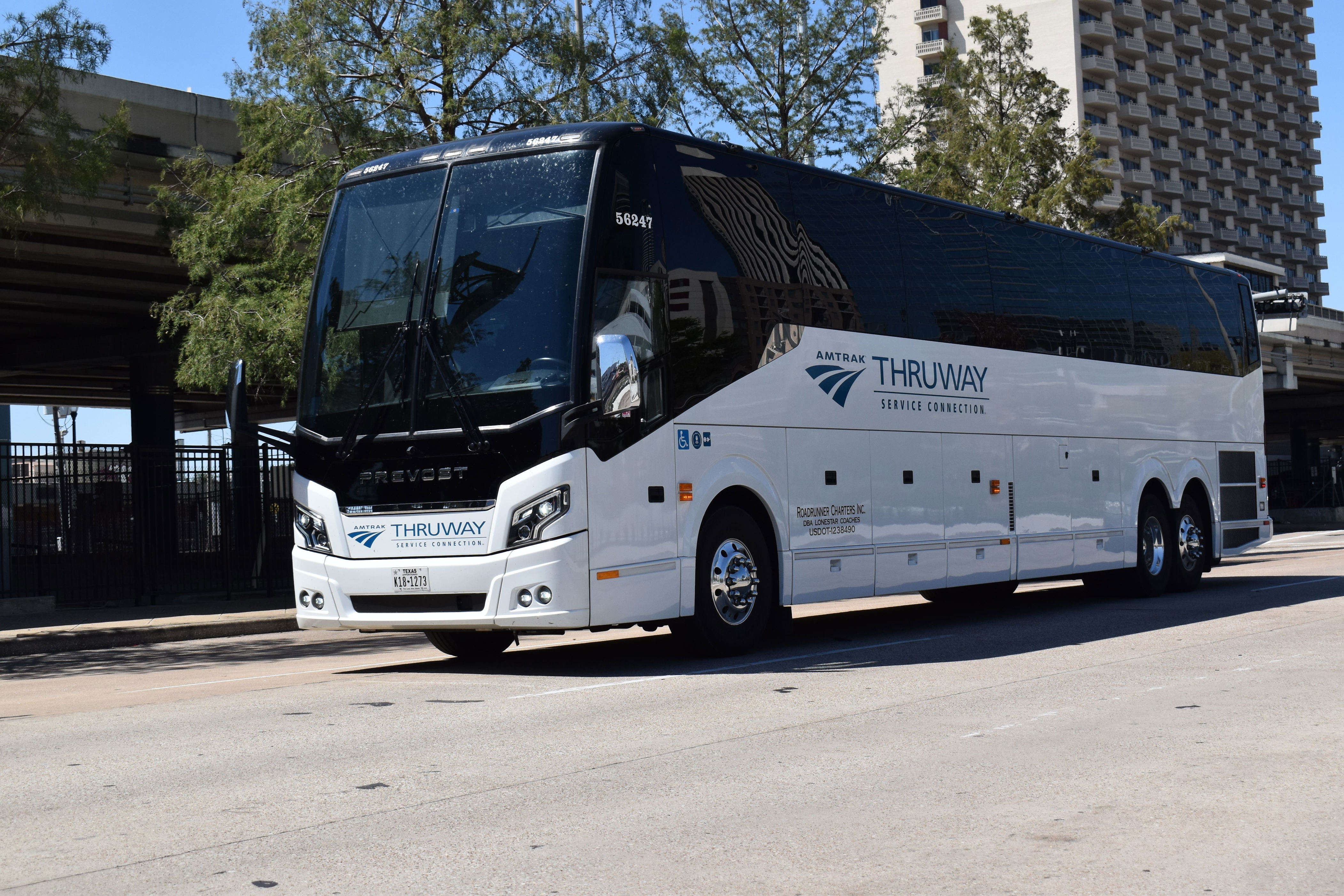 Amtrak passenger warns travelers after calling police on bus driver for ...
