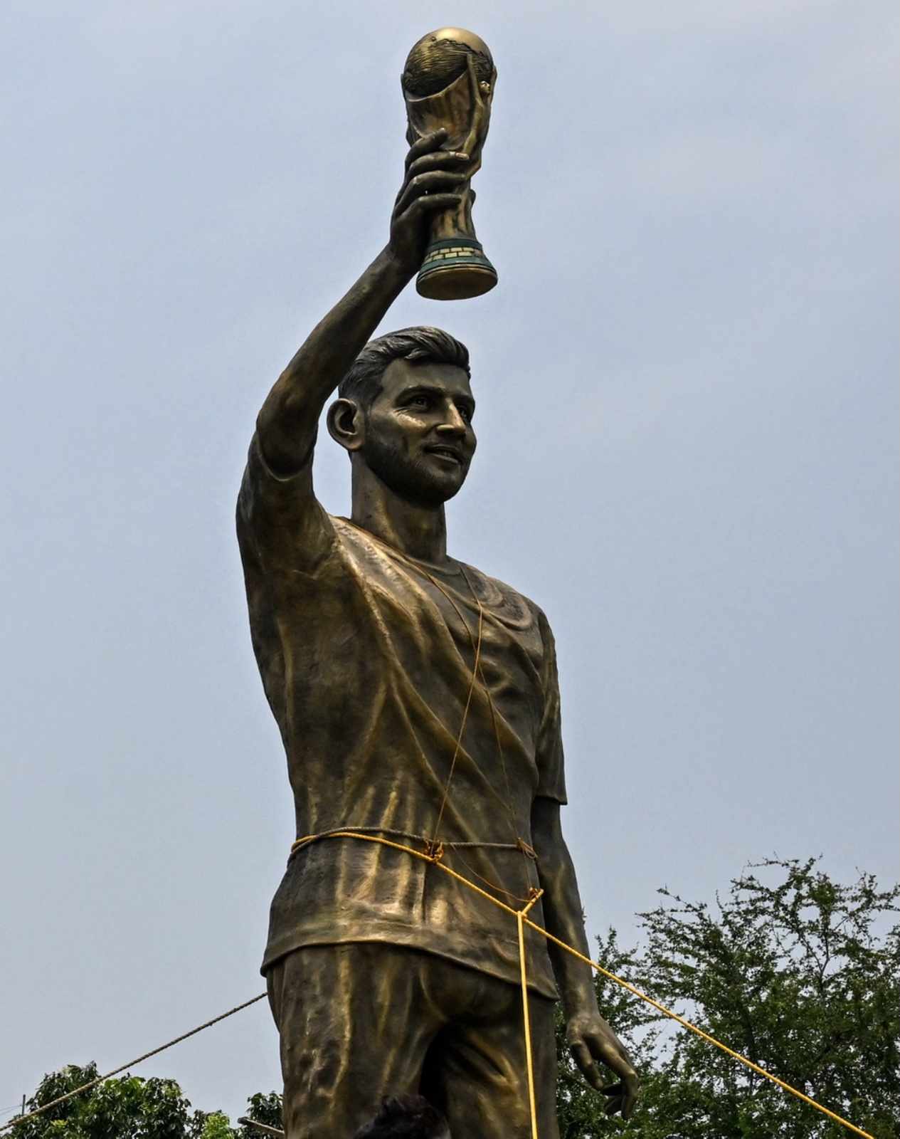 Giant Messi statue in India to be removed over safety concerns