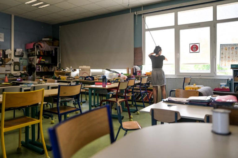 « Les élèves perlent de sueur » : dans ces classes, profs et écoliers ...