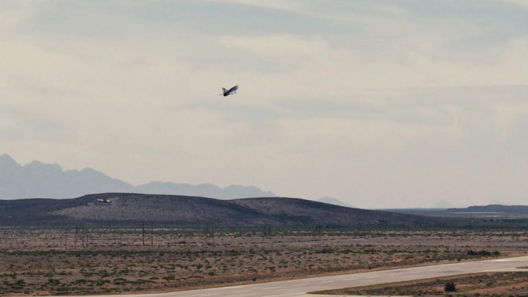 US' Hermeus supersonic jet breaks sound barrier at Mach 1.21 in high ...
