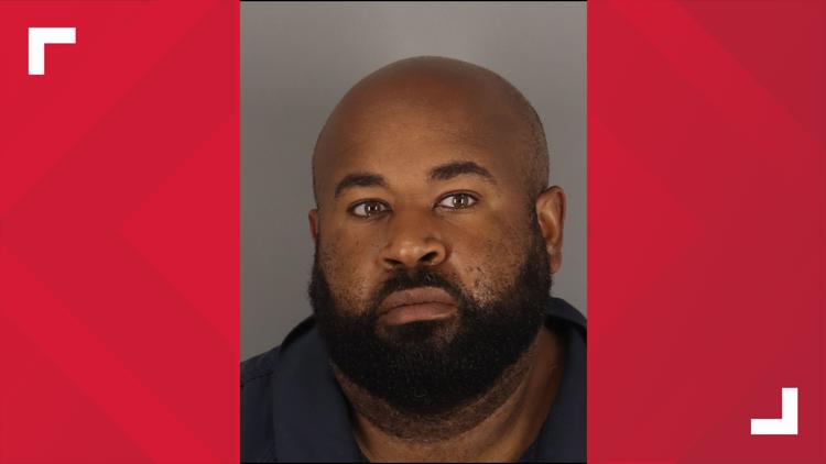 Aggravated robbery suspect arrested after firing at smoke shop clerk in ...