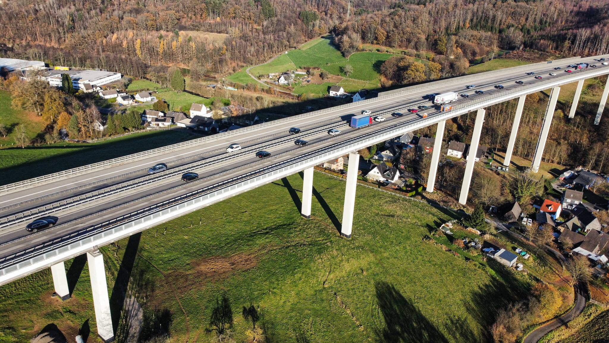 Wiehltalbrücke auf der A4: Neue Sperrungen zwischen Olpe und Köln schon ...