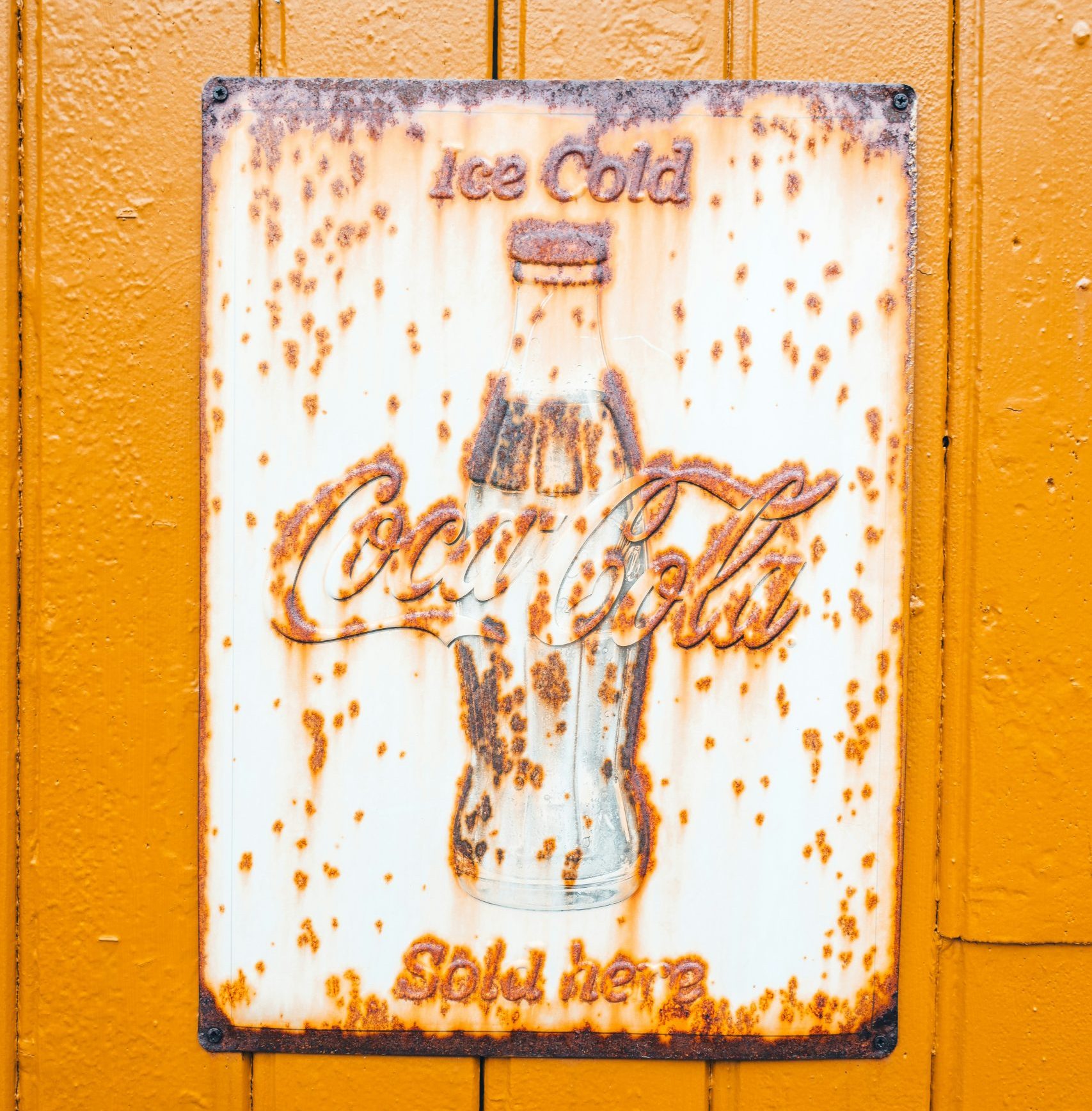 17 vintage tin signs selling for more than you’d expect