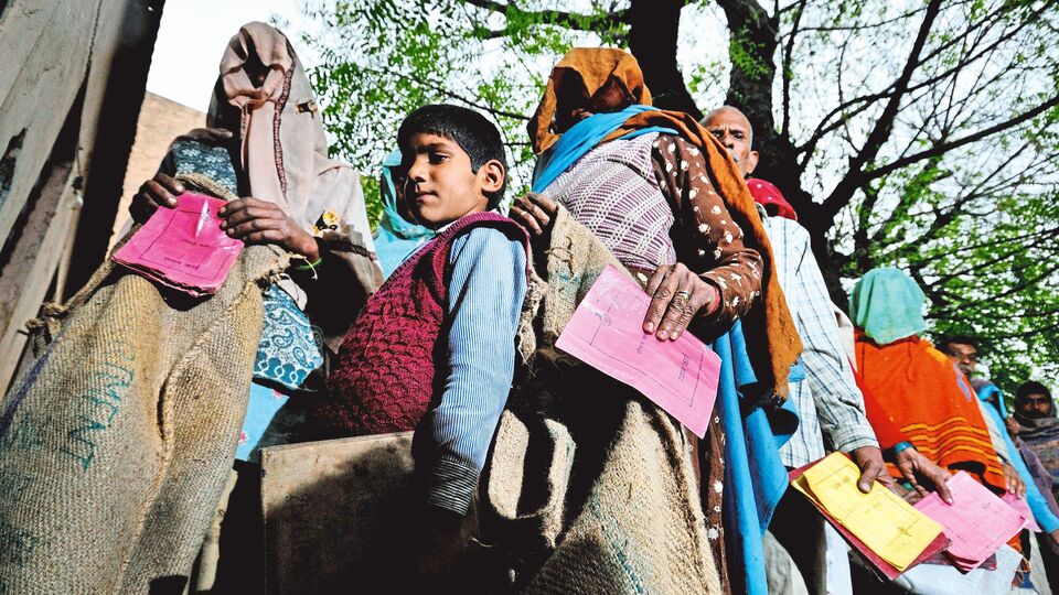 Govt approves ₹25,530 crore plan for last-mile delivery of food grains ...