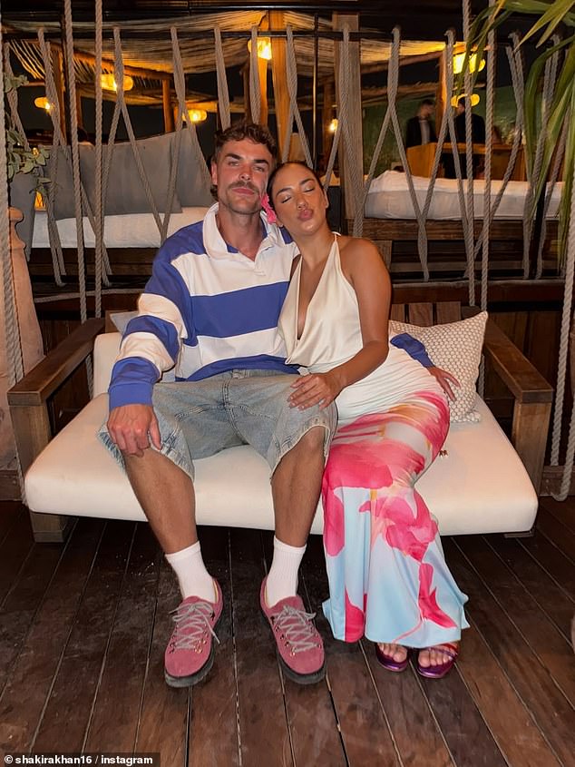 Love Island's Harry Cooksley and Shakira Khan, fans are convinced they ...