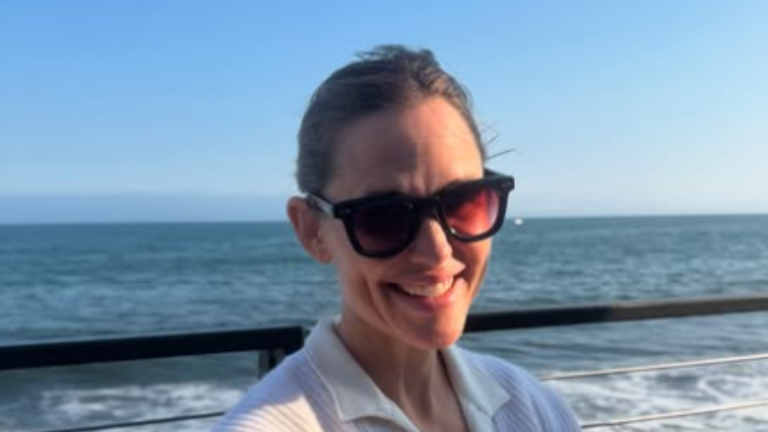 Are Ben Affleck, Jennifer Garner back together? Ex-couple reunites in ...