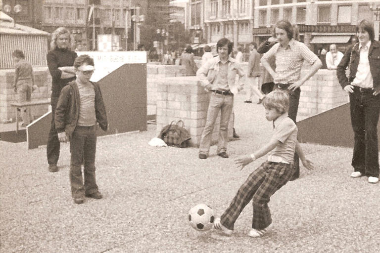 Lamar Hunt's legacy: World Cup adventures with sons Clark and Dan, and ...