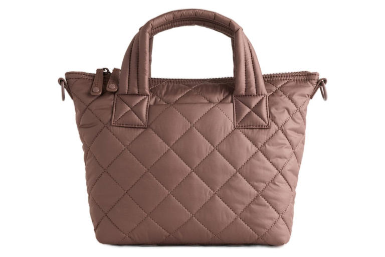 Nicole Kidman’s spacious tote is my dream summer carryall — I’m eyeing ...