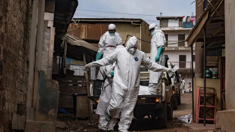 Health workers battle with few resources on DR Congo's Ebola front line