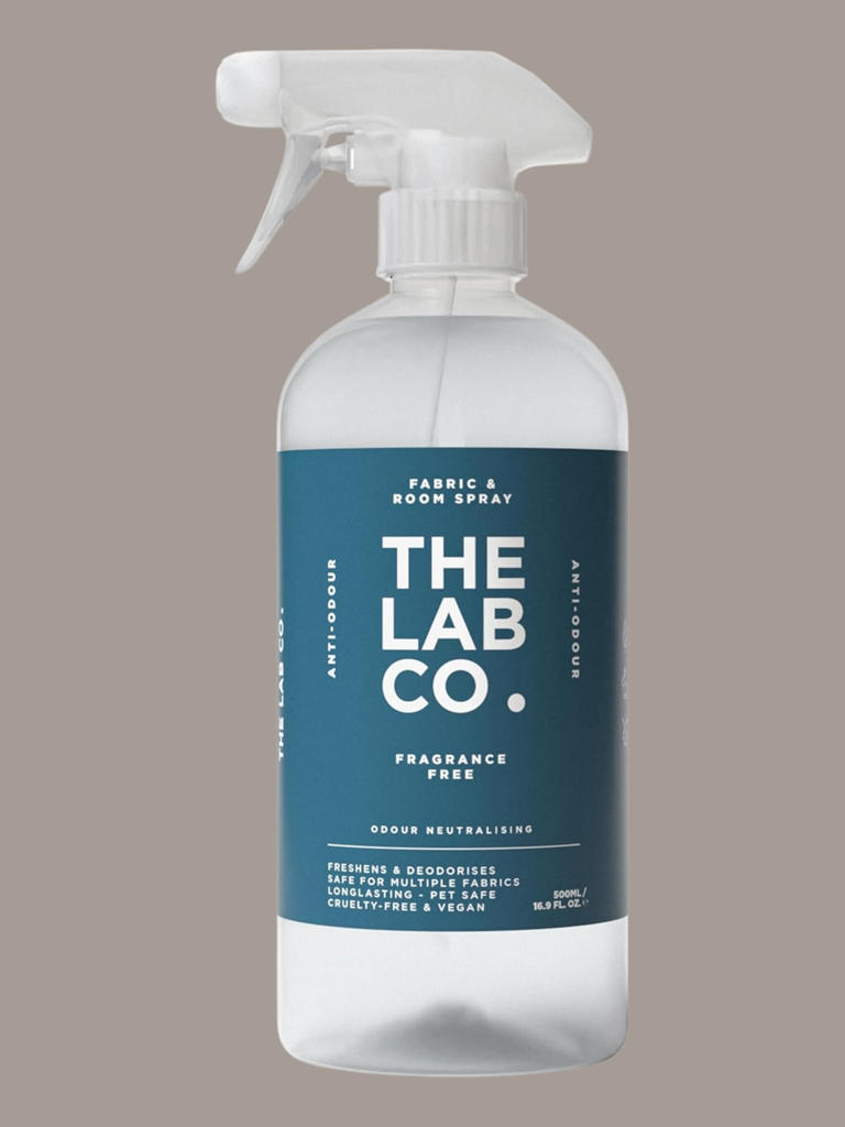 Hide this kitchen leftover in your bathroom so it always smells good