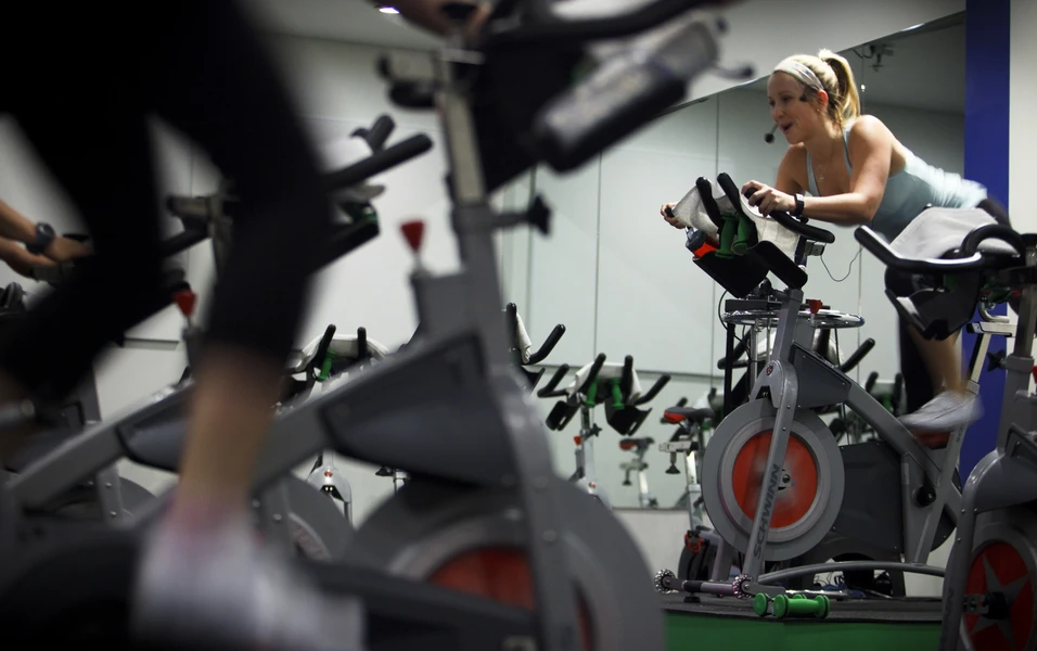 Bicycling unveils fat-loss cycling plan with joint-friendly workouts