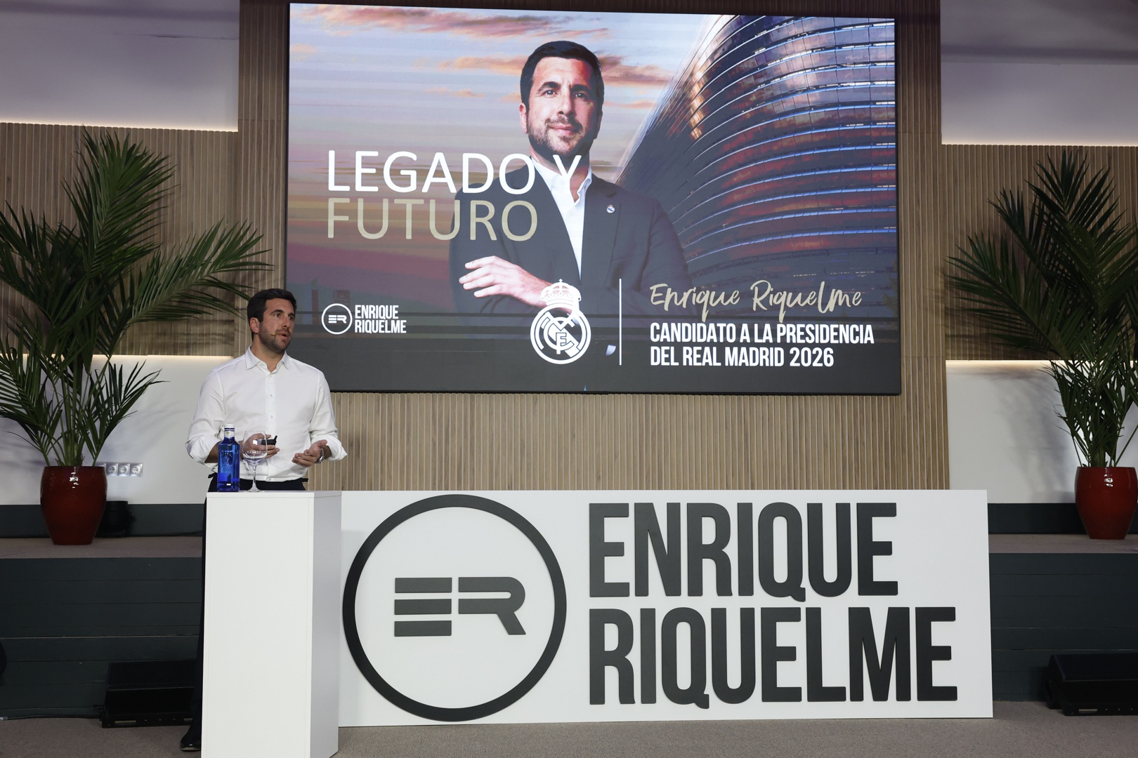Riquelme reduciría a la mitad la cuota al socio hasta que el Madrid ...