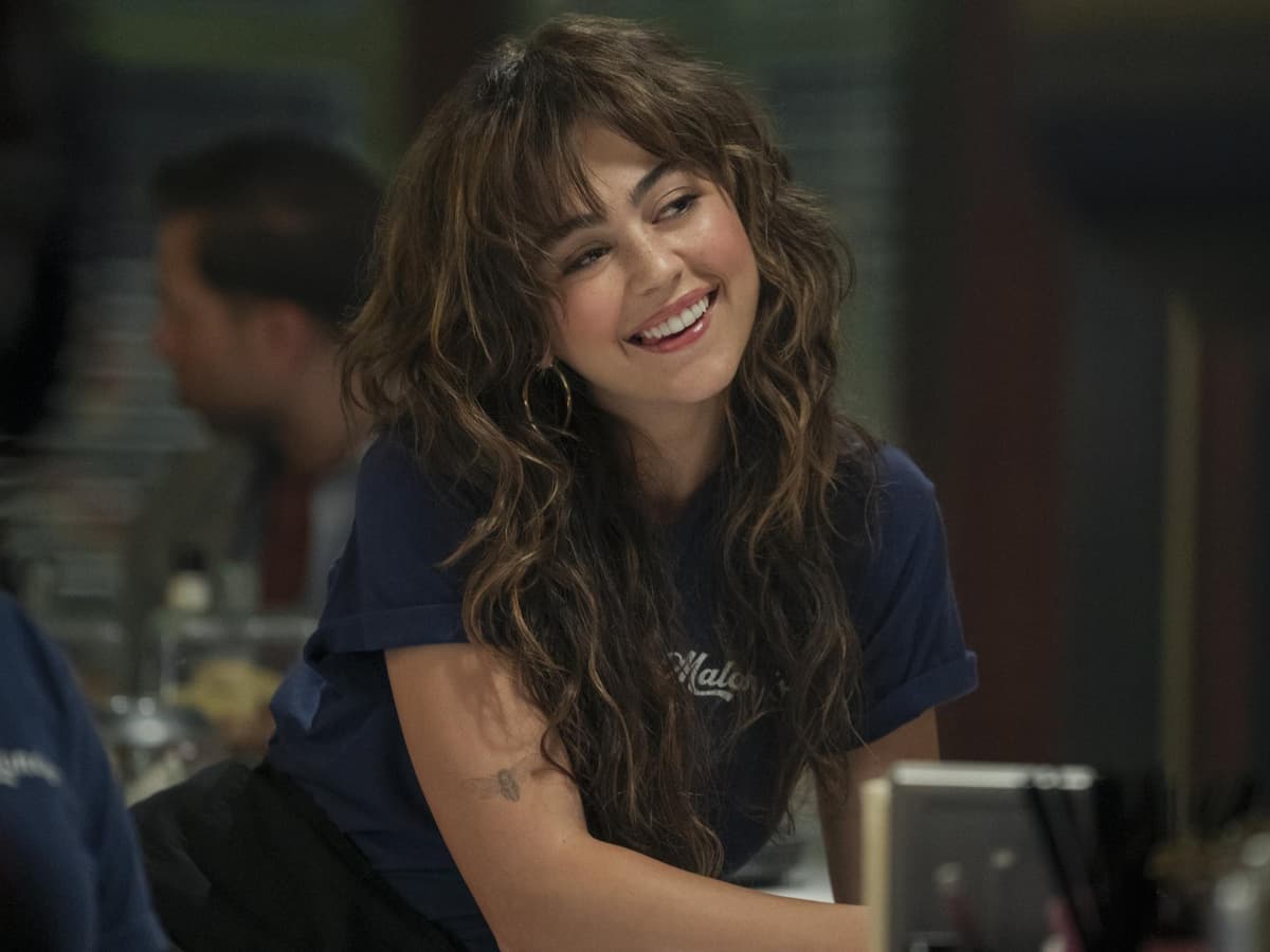 Allie-Bangs: „Off Campus“ beschert uns jetzt auch noch Frisuren-Trends