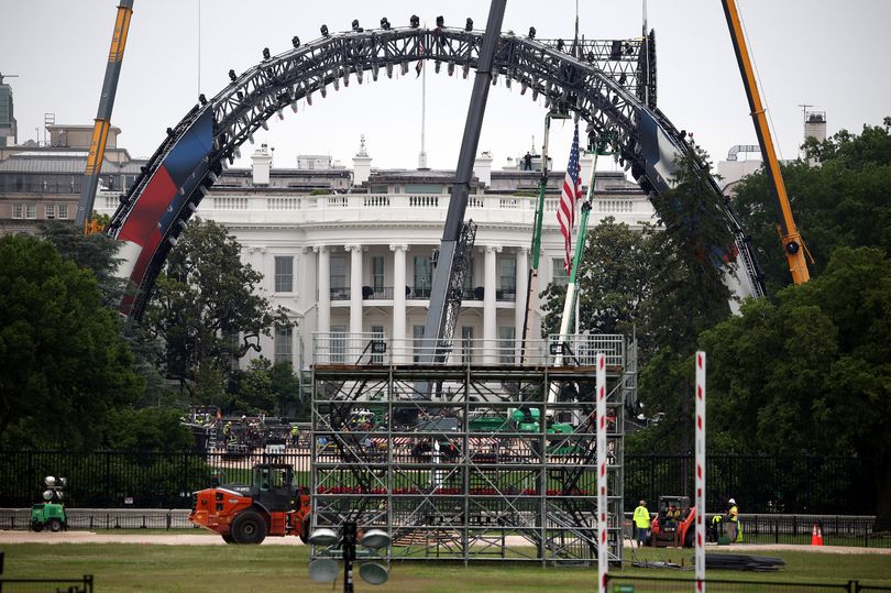 UFC, White House construction locked down after guy shows up and starts ...
