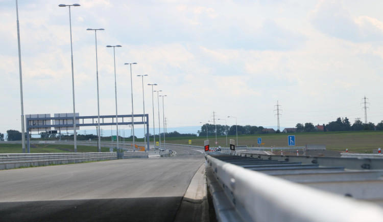 Začalo vyvlastňování kvůli obchvatu Zábřehu. Denně tudy na Jeseníky ...