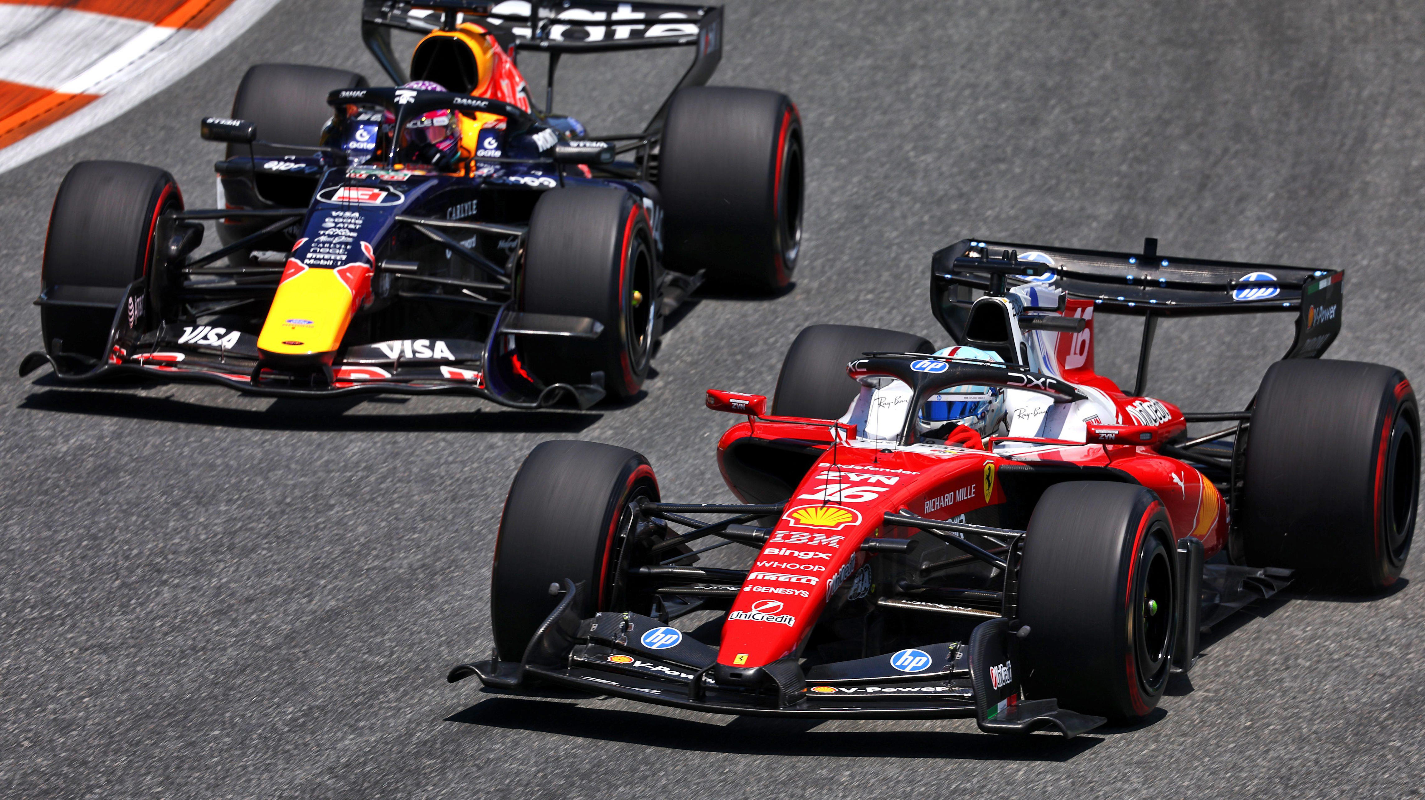 Albers vraagt Verstappen om Ferrari-gunst: "Zou ik zéér op prijs stellen"