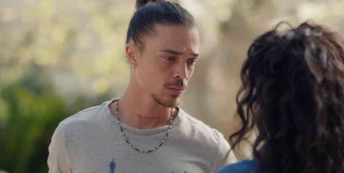 Plus belle la vie spoiler : Baptiste bouleversé, il découvre le secret ...