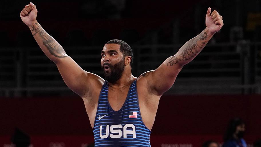 RAF 09 Steveson vs. Romanov: Everything you need to know