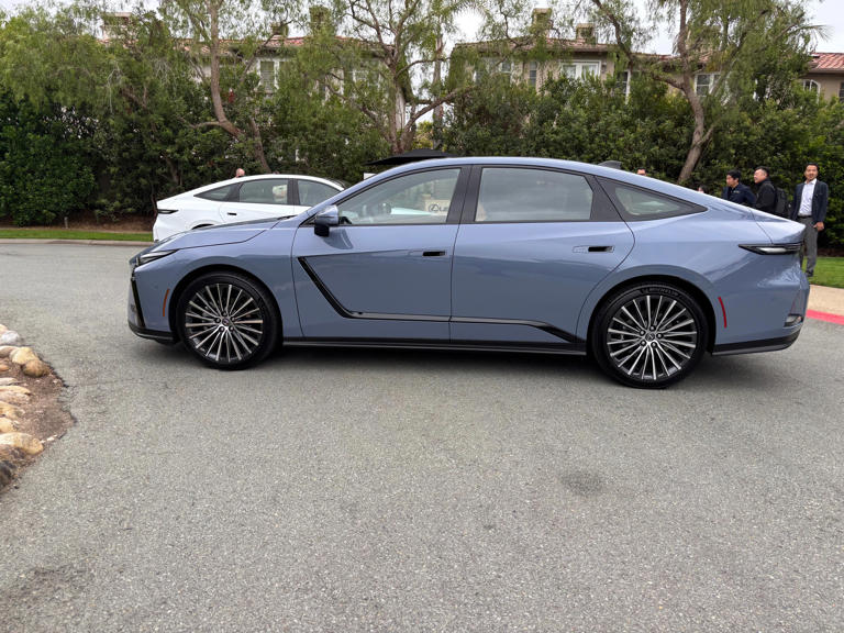2026 Lexus ES EV and hybrid's size and style surprised me