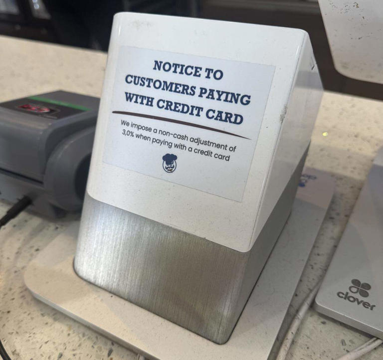 'Nickel and dimed': Why Miami diners are seeing more credit card fees ...